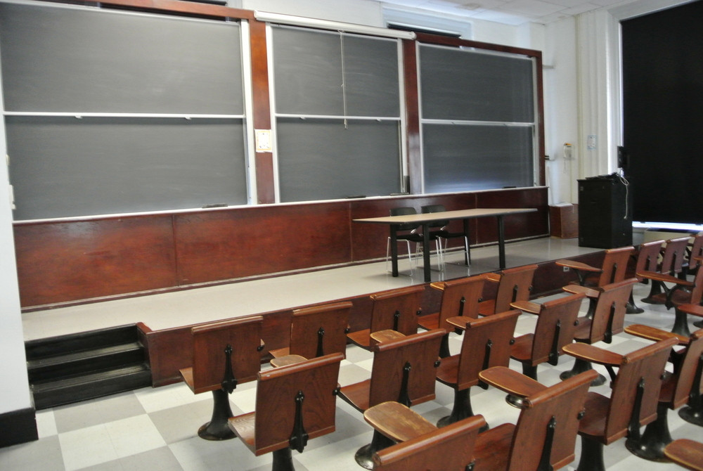 Mathematics Classroom Information and Photos | University Registrar